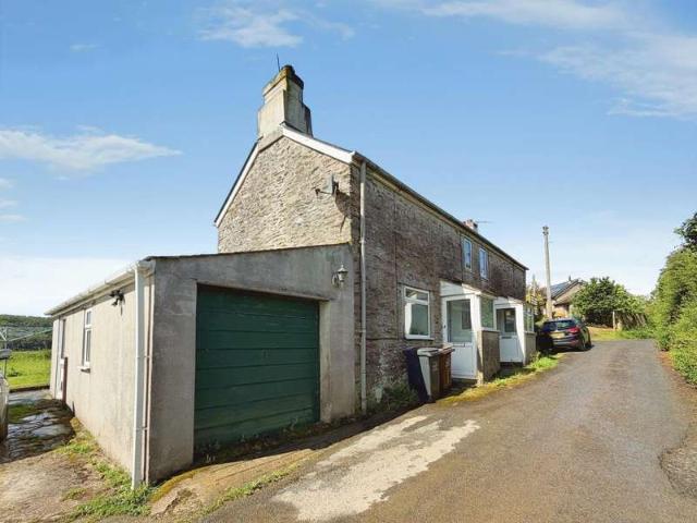 2 Bedroom Detached House