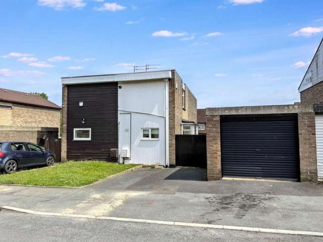 2 Bedroom Detached House