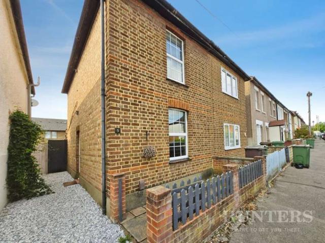 2 Bedroom Detached House