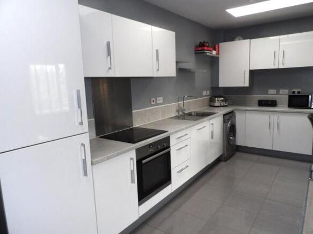 2 bedroom detached house for rent in 1 Phoenix Drive Balby Doncaster, DN4