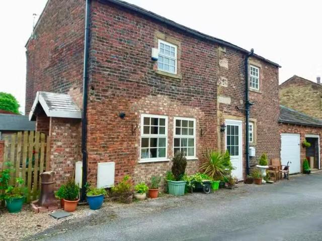 2 bedroom detached house for rent in 2 The Smithy, Hill Top, G.