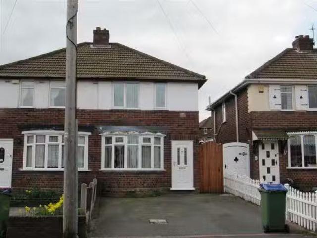 2 bedroom detached house for rent in 58 Birch Crescent, Tivida.