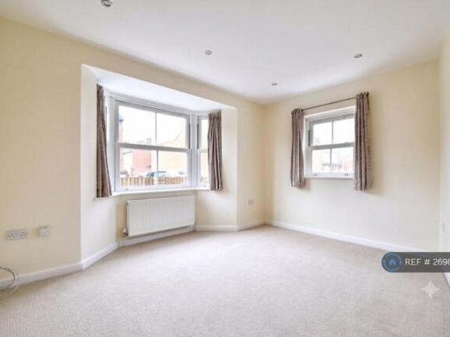 2 bedroom detached house for rent in Cater St, Bedford, MK42