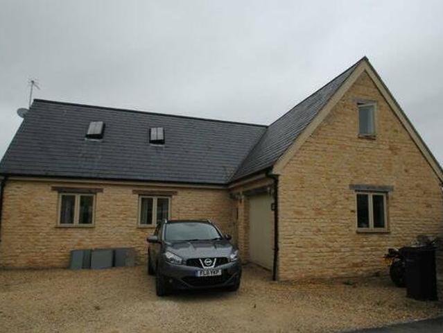 2 bedroom detached house for rent in Arlingdon Fields Somerford Keynes GL7