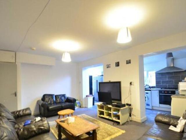 2 Bedroom Detached House For Rent In Bills Package