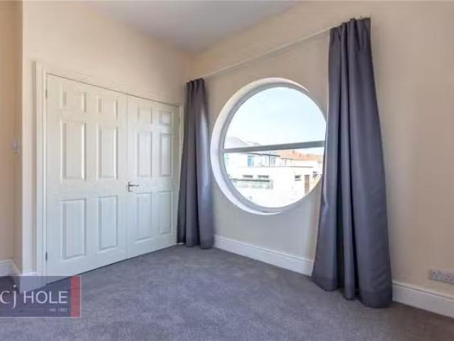 2 bedroom detached house for rent in Bridge Walk, Horfield, Br.