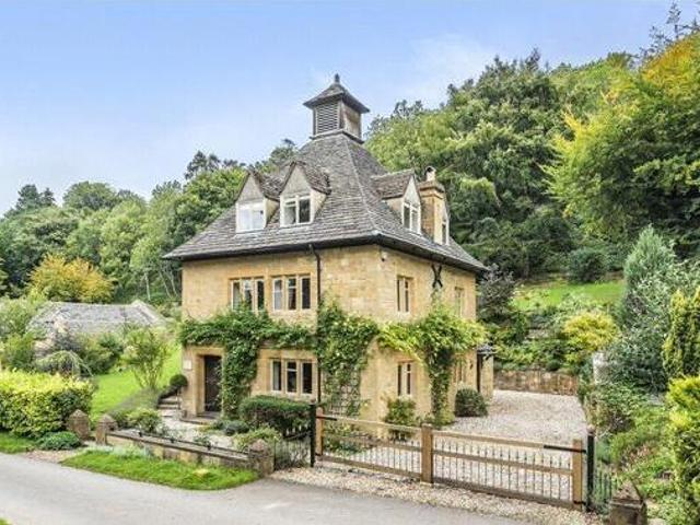 2 Bedroom Detached House For Rent In Broadway, Worcestershire