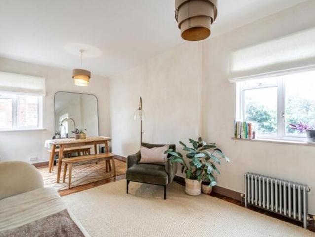2 bedroom detached house for rent in, Brondesbury Park, London, NW6