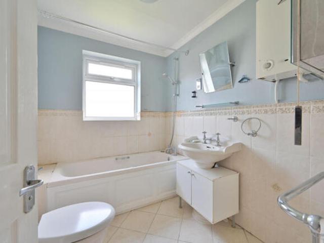 2 bedroom detached house for rent in Diamond Road, WD24, Watford, WD24