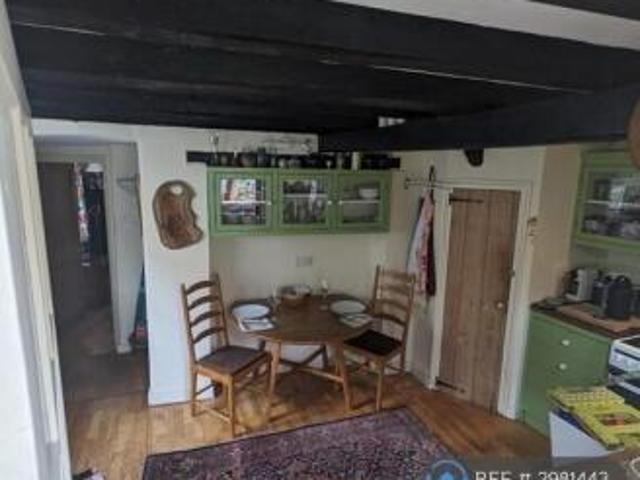 2 bedroom detached house for rent in Millwall Place, Sandwich, CT13