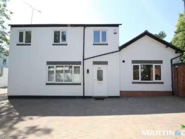 2 bedroom detached house for rent in Norfolk Road, Edgbaston.