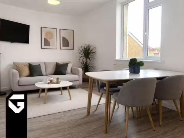 2 bedroom detached house for rent in Staple Hill Road, BS16 B.