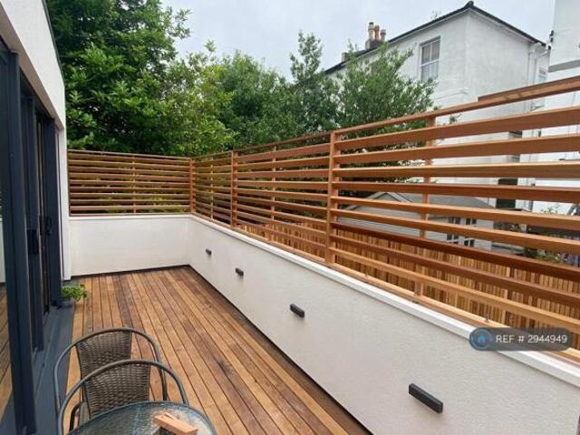 2 bedroom detached house for rent in Sydenham Road, Cotham, Bristol, BS6