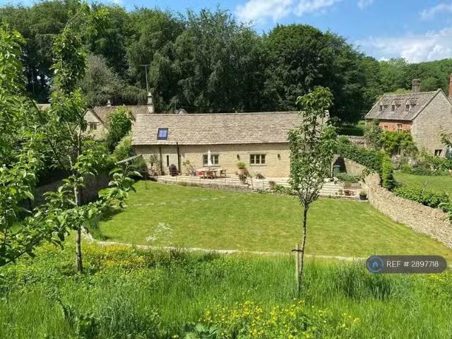 2 bedroom detached house for rent in Red House Barn, Salperton.