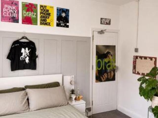 2 bedroom detached house for rent in Wordsworth Road, Nottingham, NG7