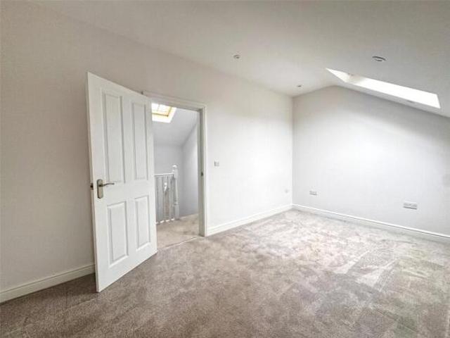 2 bedroom detached house for rent in West Lea Avenue, Harrogate, North Yorkshire, HG2