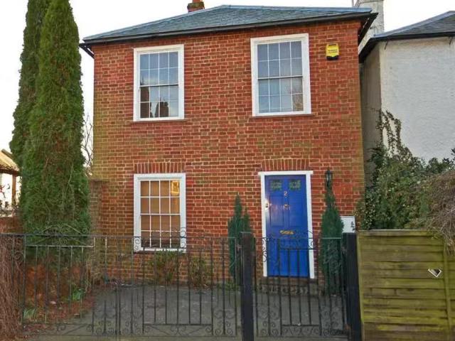 2 bedroom detached house for rent in Tower Way, Canterbury, CT1