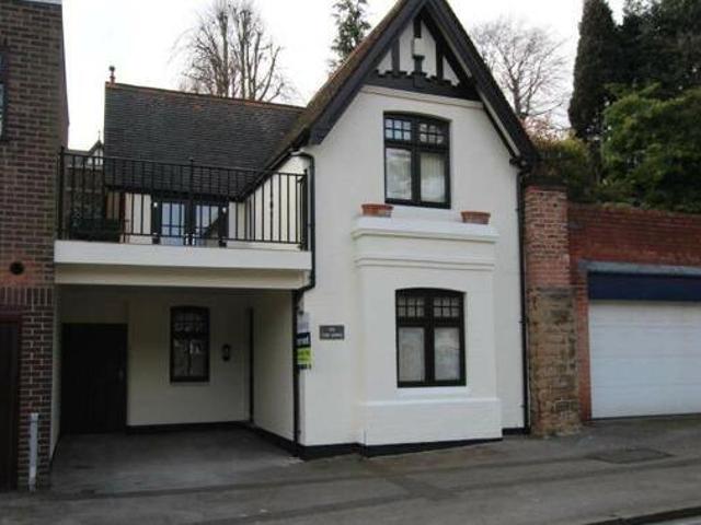 2 Bedroom Detached House For Rent In The Park, Nottingham