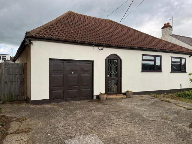 2 bedroom detached house for sale