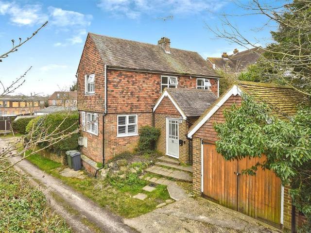 2 bedroom detached house for sale
