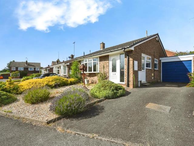 2 bedroom detached house for sale