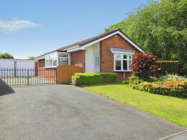 2 bedroom detached house for sale