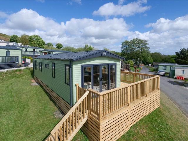 2 bedroom detached house for sale