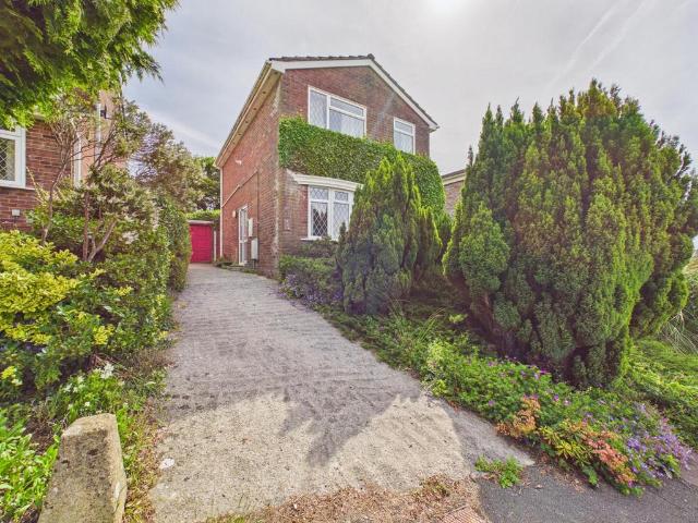 2 bedroom detached house for sale