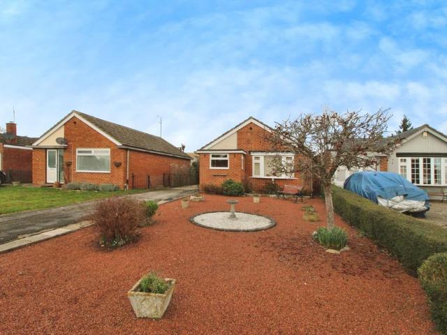 2 bedroom detached house for sale