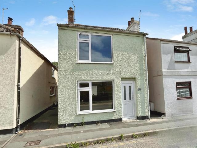 2 bedroom detached house for sale