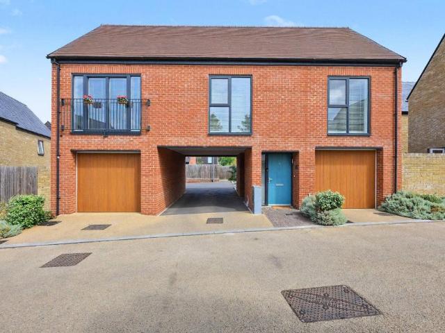 2 bedroom detached house for sale