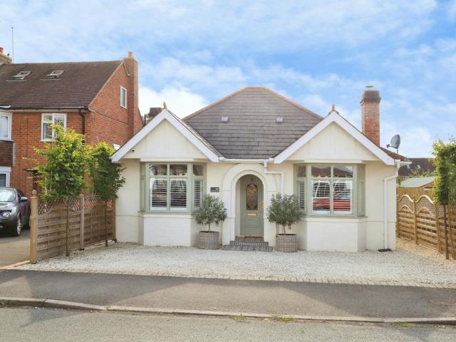 3 bedroom bungalow for sale