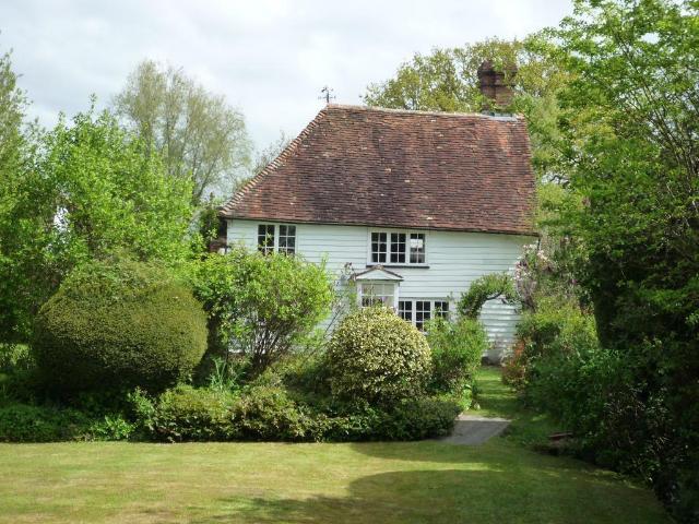 2 bedroom detached house for sale