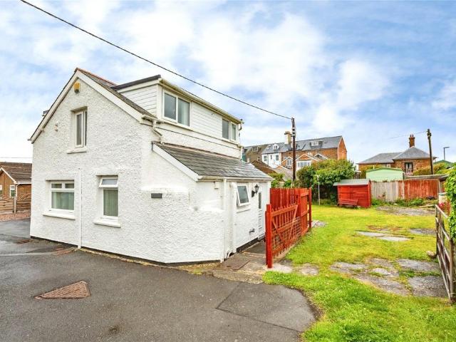 2 bedroom detached house for sale