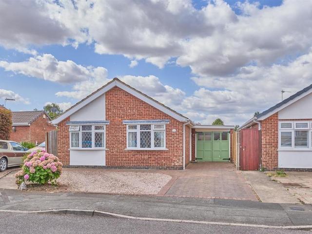 2 bedroom detached house for sale