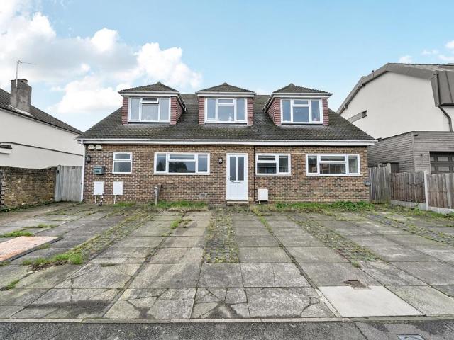 2 bedroom detached house for sale