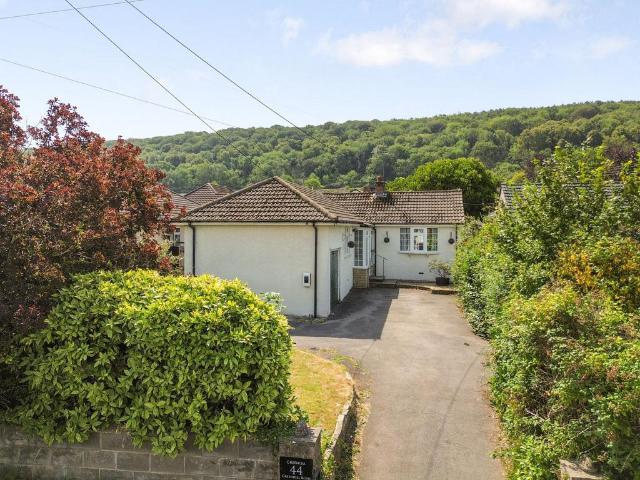 2 bedroom detached house for sale
