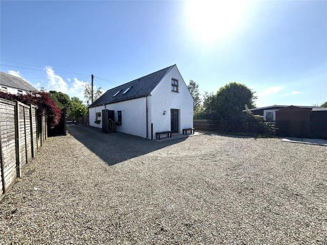 2 bedroom detached house for sale