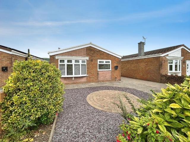 2 bedroom detached house for sale