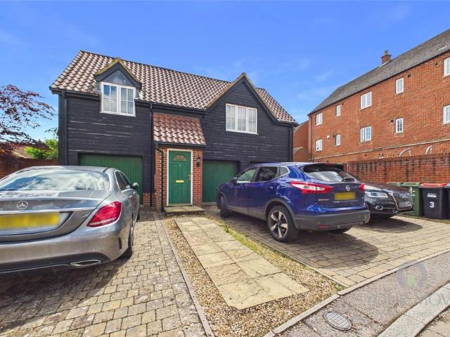 2 bedroom detached house for sale