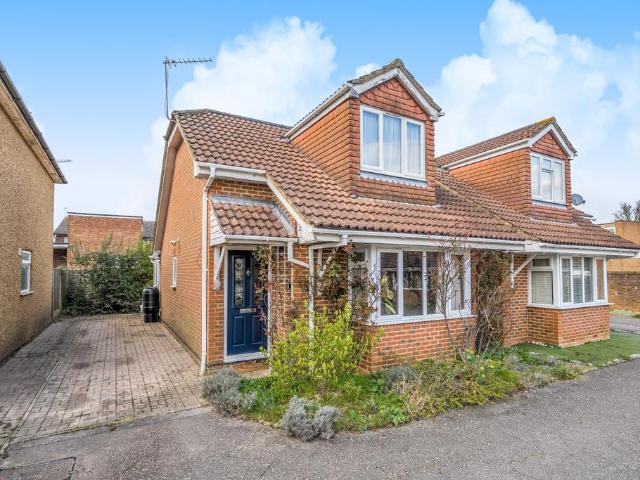 2 bedroom detached house for sale