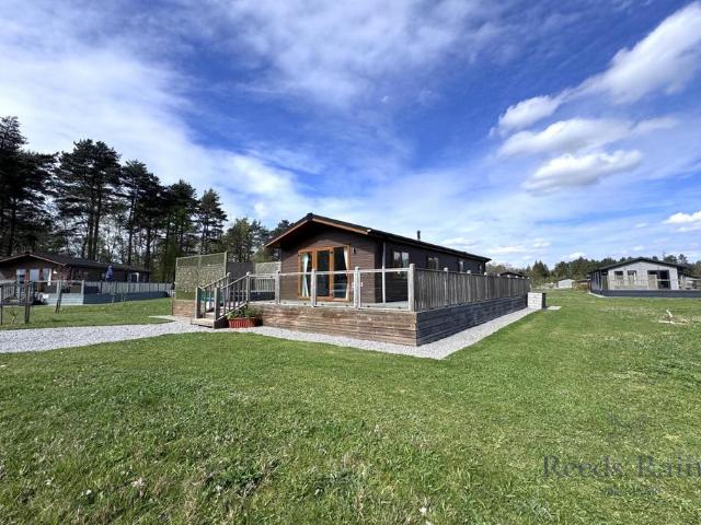 2 bedroom detached house for sale