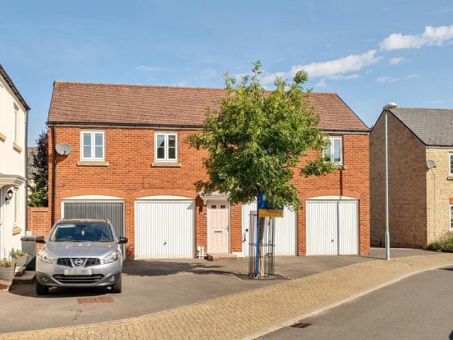 2 bedroom detached house for sale