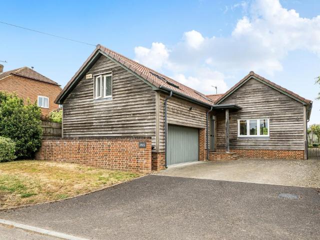 2 bedroom detached house for sale