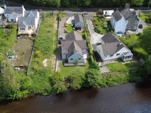 2 bedroom detached house for sale