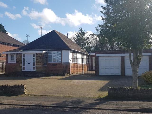 2 bedroom detached house for sale