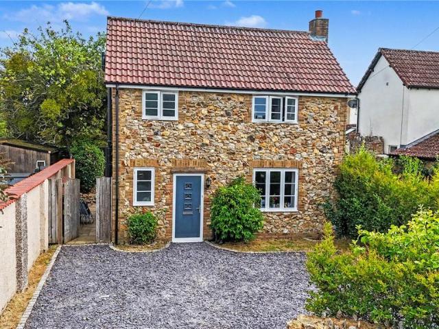 2 bedroom detached house for sale
