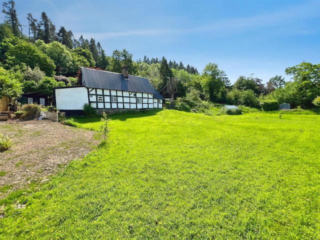 2 bedroom detached house for sale