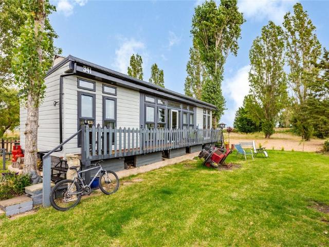 2 bedroom detached house for sale