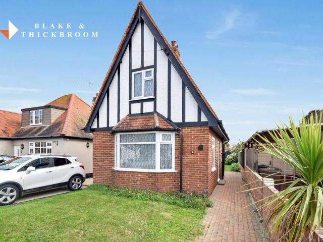 2 bedroom detached house for sale